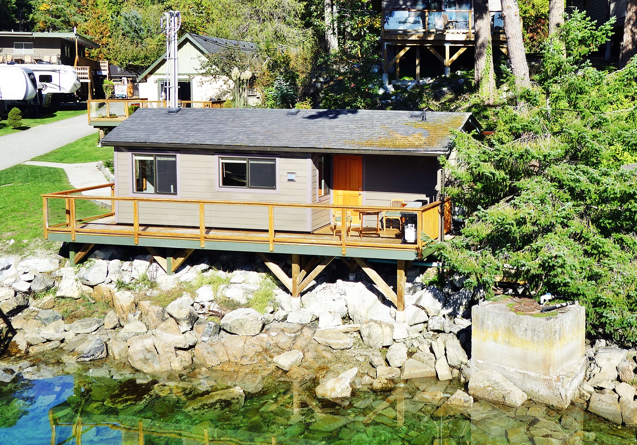 Pender Harbour Resort - Cabin 6
